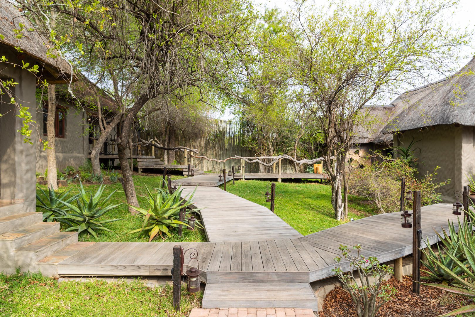 Simbambili Game Lodge - Sabi Sands Lodges Reservations - Sabi Sands ...